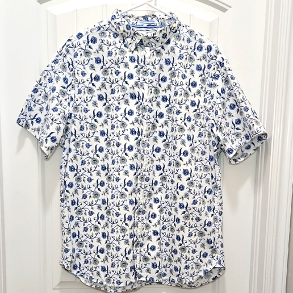 Denim & Flower | Shirts | Denim Flower Ricky Singh Floral Button Up ...